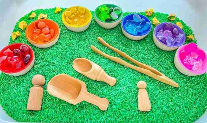 Saint Patricks Day Sensory Bin | Sensory-N-Stuff