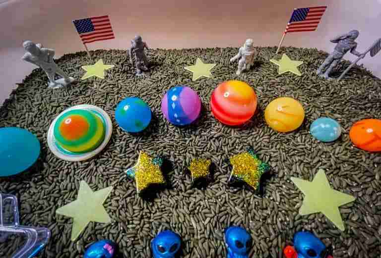 Outer Space Sensory Bin - Planets | Sensory-N-Stuff