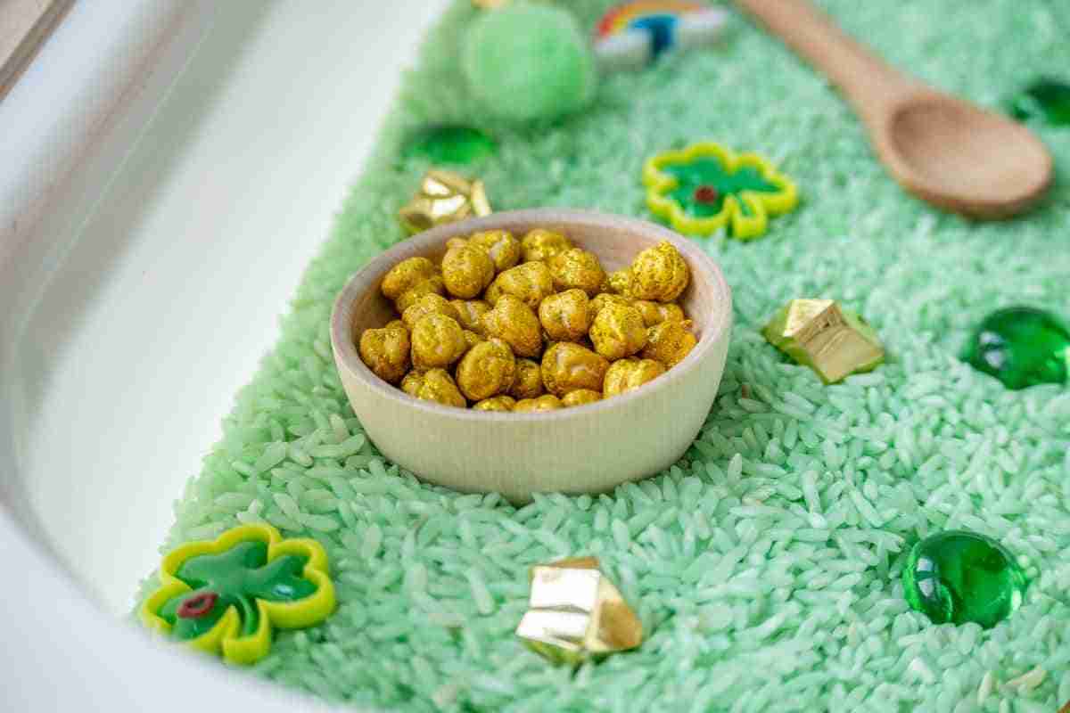 Leprechaun Sensory Bin | Sensory-N-Stuff