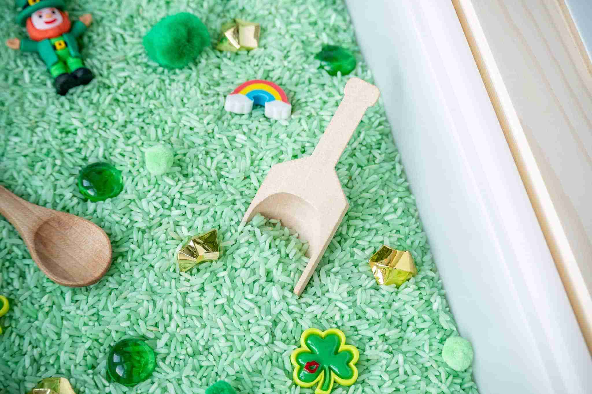 Leprechaun Sensory Bin | Sensory-N-Stuff