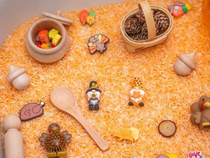 Preschool Thanksgiving Sensory Activities Ideas | Sensory-N-Stuff